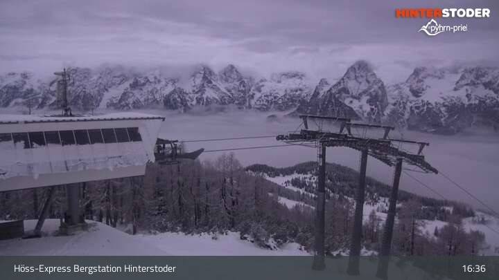 Webcam Hinterstoder: Höss-Express Bergstation 1858 m... • Pyhrn-Priel ...