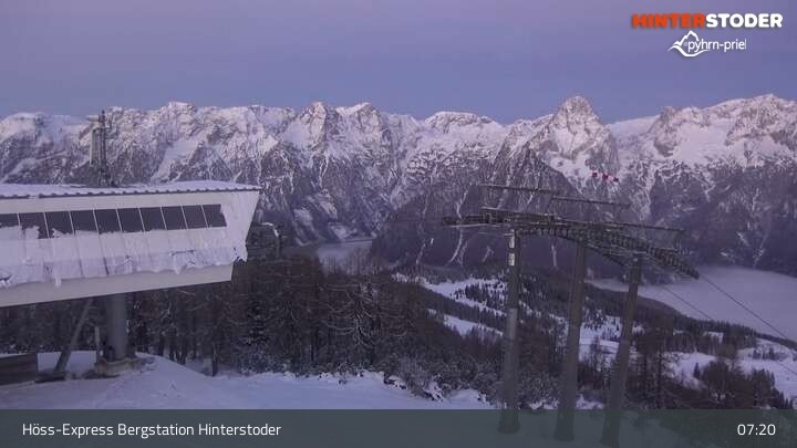 Webcam Hinterstoder: Höss-Express Bergstation 1858 m... • Pyhrn-Priel ...