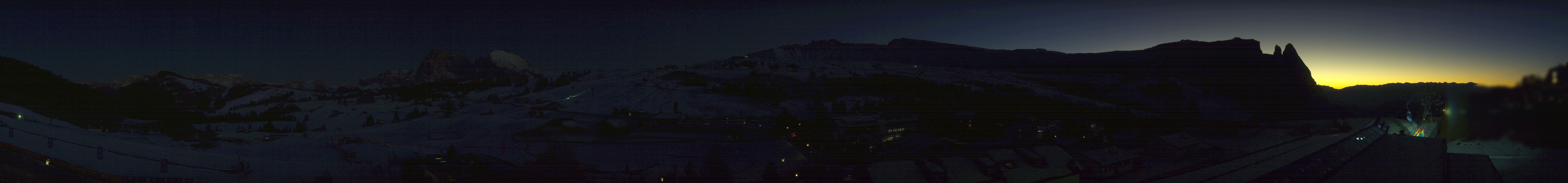 Webcam Seiser Alm: Compatsch 1847 m... • Seiser Alm • Livecam • Live-Stream